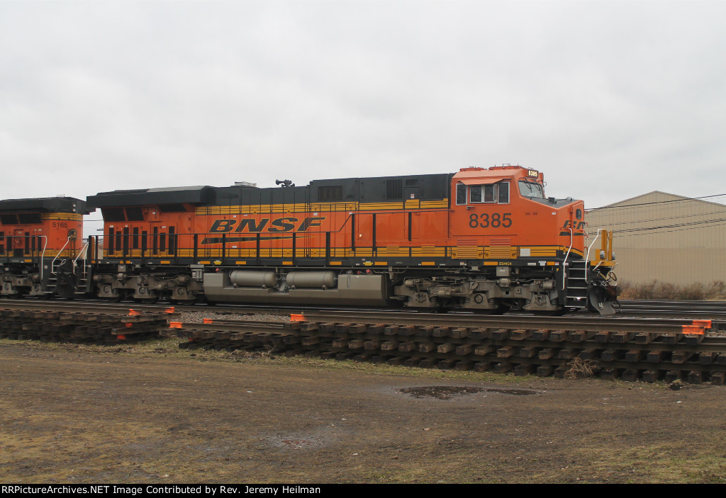 BNSF 8385 (1)